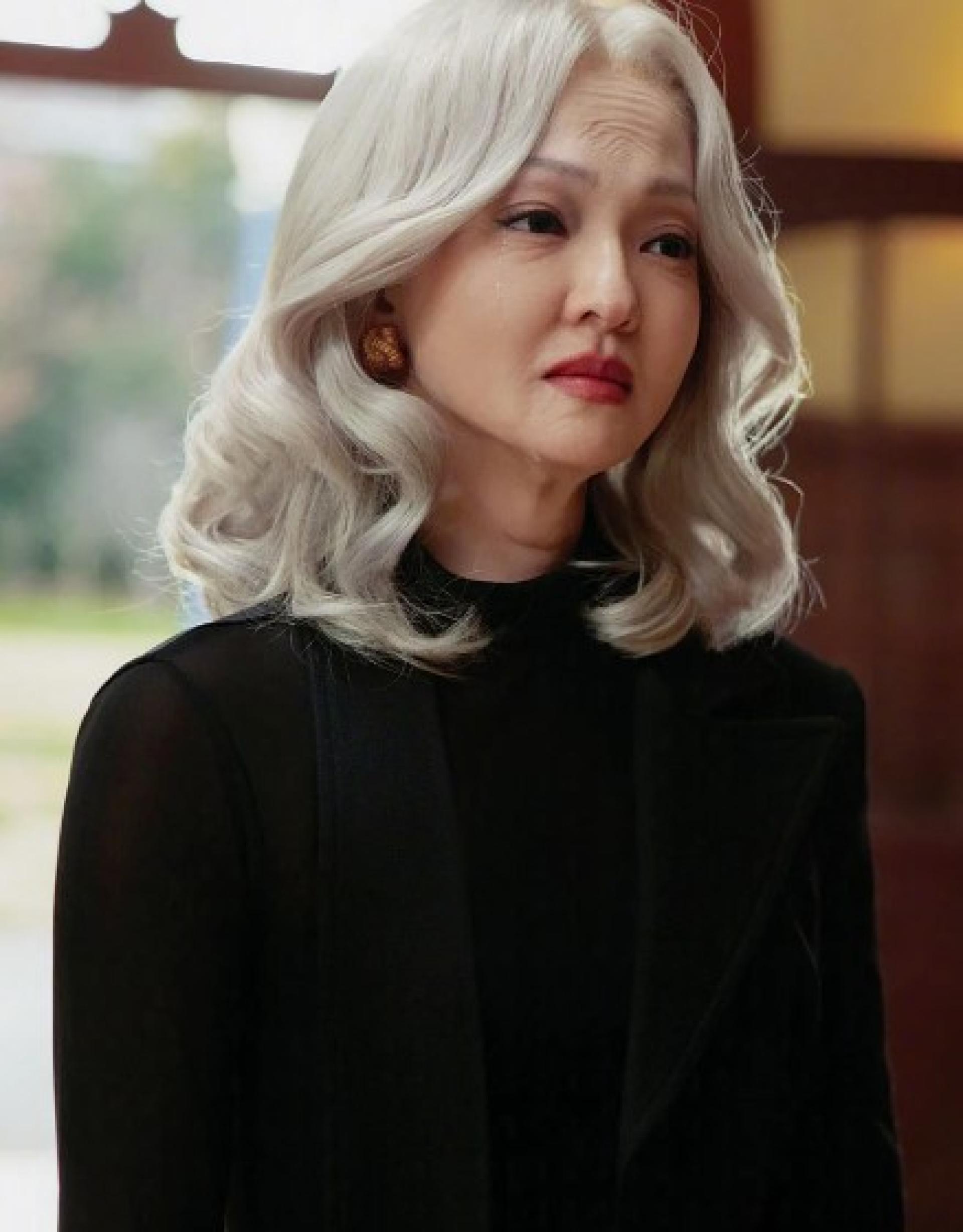 Angela Zhang Terima Penuaan dengan Penampilan “Wajah Tua” - United ...